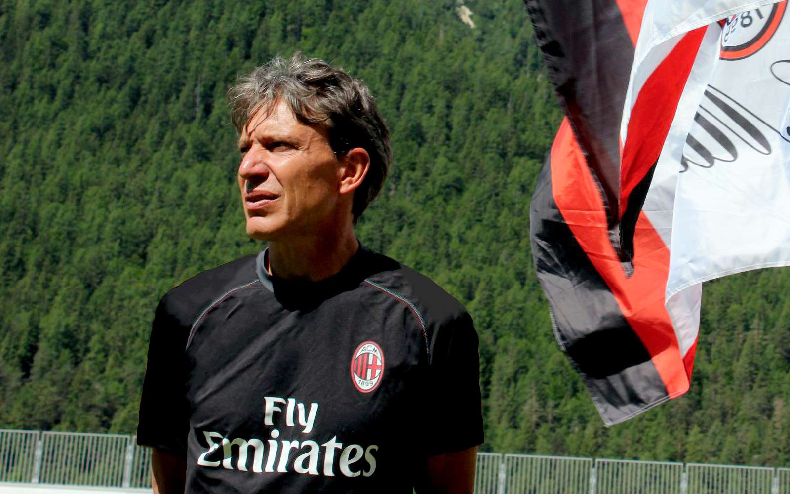 Stefano Eranio - AC Milan Football Academy Camps