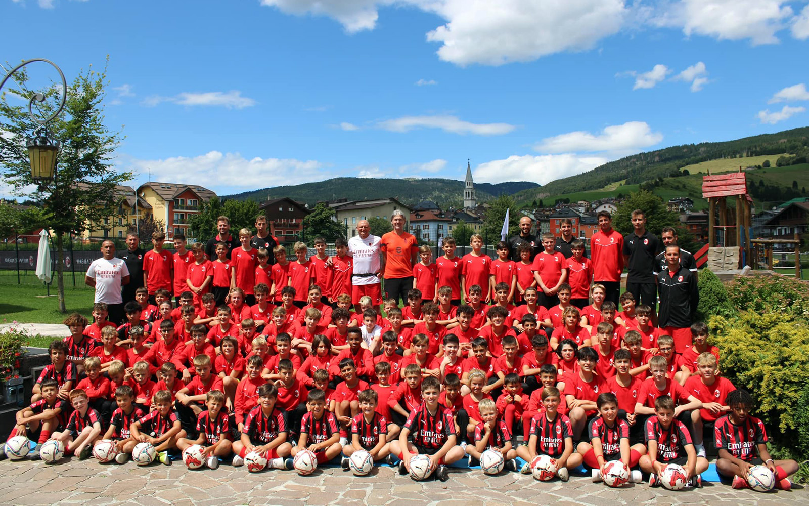 Le iscrizioni agli AC Milan Junior Camp 2025 sono aperte | Milan Junior Camp - Milan Junior Camp